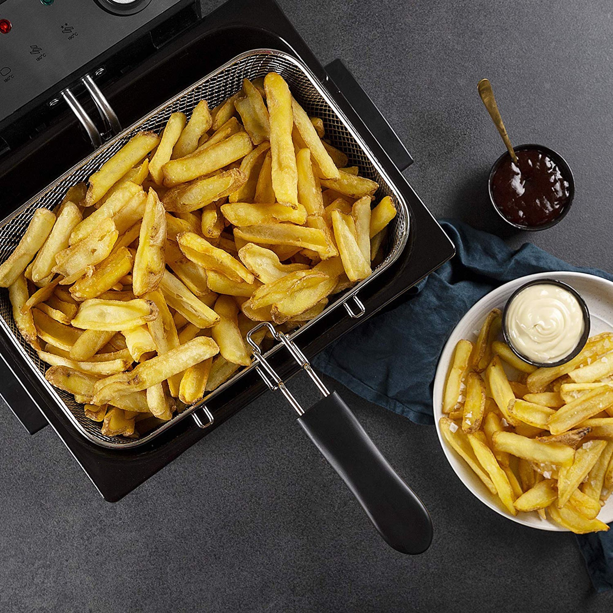 Friteuza 5L, 3,270 W - Princess - Pret avantajos - Ideall.ro