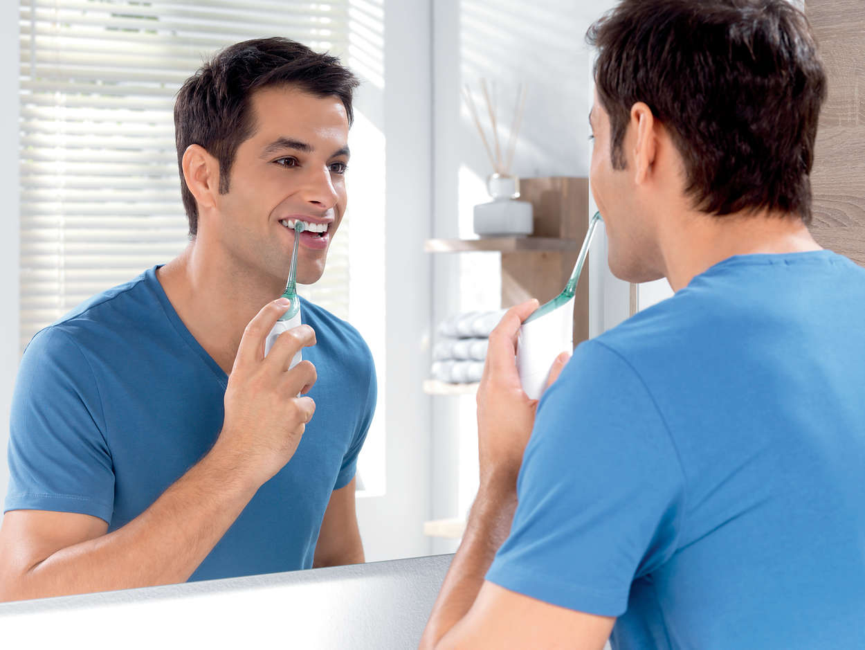 Irigator dentar Philips HX8261/01 - Pret avantajos - Ideall.ro